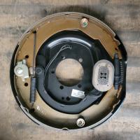China 12 Rechtse Assemblage van de 12 Duimrem van ' X2-1/4“ 3000-7000 Pond Axle Brake Assembly Te koop