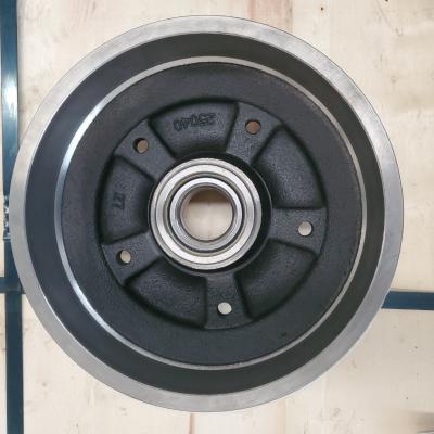 中国 5つのスタッド250x40mm Trailer Brake Drum Assembly L68149 LM67048 Bearing 販売のため