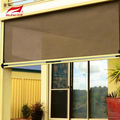 Cina Tende a rullo motorizzate nere per esterni, parasole, patio, impermeabili, in PVC, con cerniera in vendita