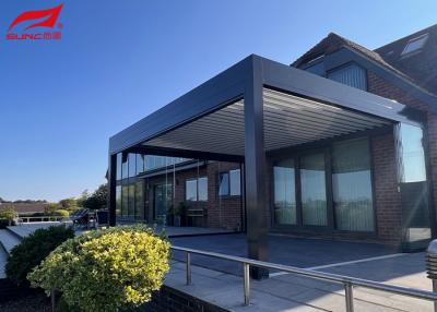 Cina Pergola di alluminio per giardino motorizzato all'aperto con SS 304 e telecomando in vendita