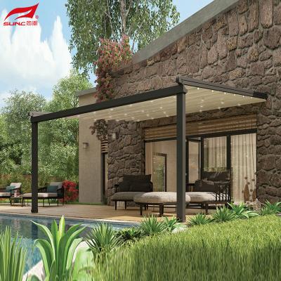 Cina Pergola in alluminio impermeabile Pergola a tetto retrattile con strisce di luce a LED e finitura di vela in PVC in vendita