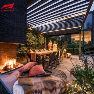 Cina Costruzione all'aperto del giardino della pergola di alluminio motorizzata feritoia di hard top con la luce del LED in vendita