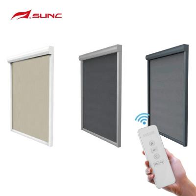 Cina SUNC ha motorizzato lo schermo all'aperto Mesh Retractable Ziptrack Blinds del patio degli schermi girevoli in vendita