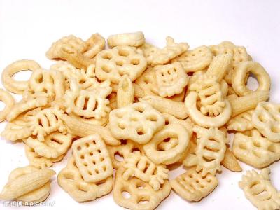 China Easy Operation Small Puffed Corn Rice Flour Snacks Food Making Machine for Snack Food for sale