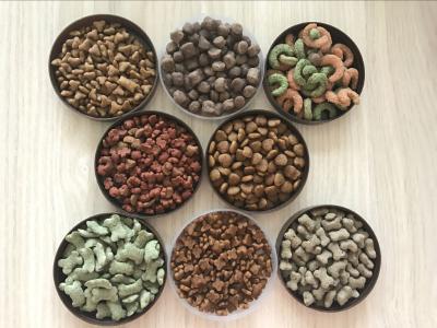 Cina Macchina di estrussione per alimenti per animali domestici per la produzione completamente automatica di alimenti per gatti e cani nelle aziende agricole in vendita