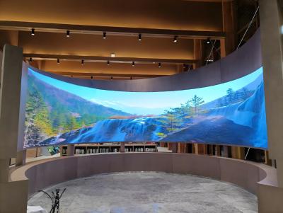 Cina 3840 High Brush Refresh P2.5 Indoor LED Screen for Wall Mounted Installation in vendita