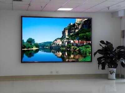 Cina Indoor Ultra Thin P3 LED Panel with Wall Mounted Installation and 1200CD Brightness in vendita