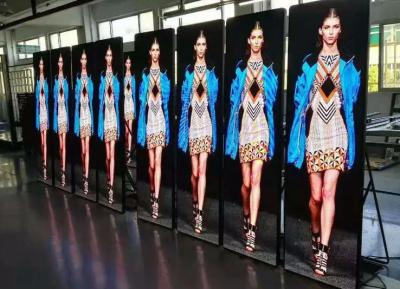 China P2.5 Máquina de publicidade com toque Máquina de publicidade de aterragem comercial 80 polegadas suporte de piso de pé sinal HDMI for sale