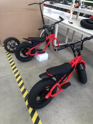 Cina Bicicletta elettrica per bambini da 16 pollici, con pneumatici grassi e batteria a tubo. in vendita