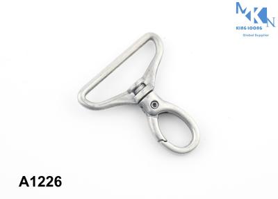 China Custom Made Metal Snap Clips / Swivel Clasp Hooks Luggage Hardware Accessories for sale