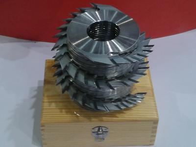 China T.C.T escolhem cortadores da junção do dedo da parte. os cortadores Finished do shaper do carboneto limpam com jato de areia 160mm à venda