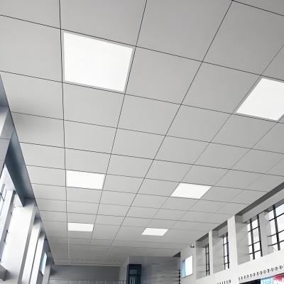 Cina Sistemi di soffitto sospesi in alluminio decorativo piastrelle 600x600mm clip perforato in produttori in vendita