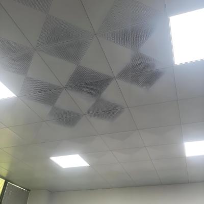 Cina Nuovi edifici Materiali di costruzione soffitti moderni in alluminio interni pannelli di soffitto in metallo in vendita