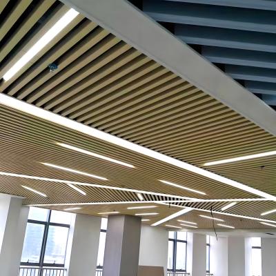 Cina Alumini di legno in grano in forma di U Stretch Baffle Ceiling Metal Profile in alluminio in vendita