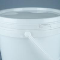 China 16L Round Plastic Packaging Container with Lid and Handle PP Bucket 26.5x22.5x34.7cm for sale