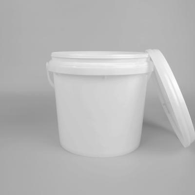 China Stapelbare plastic emmers met een deksel voor veilige opslag Te koop