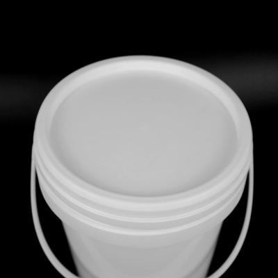 Chine Round Plastic Bucket in Various Colors and Sizes for Different Capacities à vendre