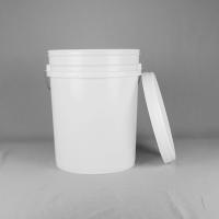 China UV Resistant Food Grade 5 Gallon Plastic Pails 20L with Snap On Lid 11.5 Inch Diameter for sale