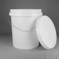 China Stackable 5 Gallon Plastic Pails 20L Capacity Food Grade with Snap On Lid for sale