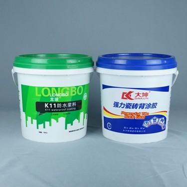 China cubo adhesivo del envase de plástico de la pintura 15L con la tapa y la manija modificadas para requisitos particulares en venta