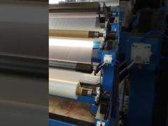 Película laminada a frio em relevo, solúvel em água, para uso industrial