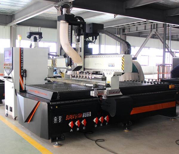 Quality 1300×2500 Woodworking CNC Machine , ATC Wood Router 0.05mm Positioning Accuracy for sale