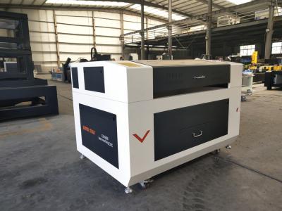 China 6090 CNC CO2 Laser Cutting Engraving Machine With Multi Axis Transmitting System for sale