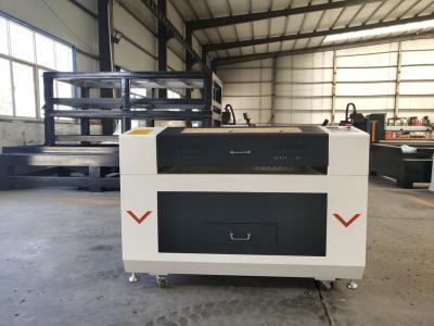 China 6090 CNC CO2 Laser Cutting Engraving Machine With Multi Axis Transmitting System for sale