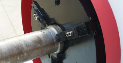 Cina Macchina di taglio del nucleo di carta automatica a coltello rotondo in vendita