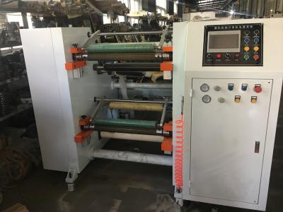 Cina Controllo di tensione automatico ad alta velocità 380V della macchina di taglio del rotolo del PVC in vendita