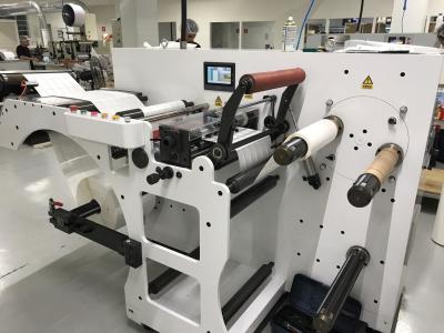 Cina macchina di taglio di alta velocità di 450mm, taglierina Rewinder della torretta 380V in vendita