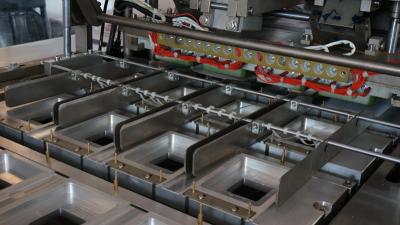 Cina macchina imballatrice della bolla 1.5Kw, attrezzatura per imballaggio della bolla ad alta velocità in vendita