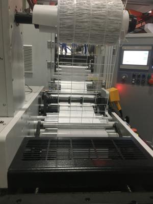 Cina Macchina di ripiegamento di adesivi per etichette di carta con caricamento automatico del nucleo in vendita