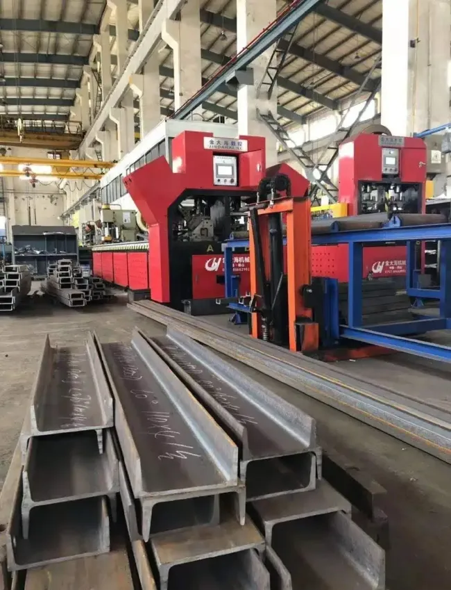 Q345 St52 S235jr 304j1 310S C Shaped Profile Stainless Steel Channel Steel Angle Bar