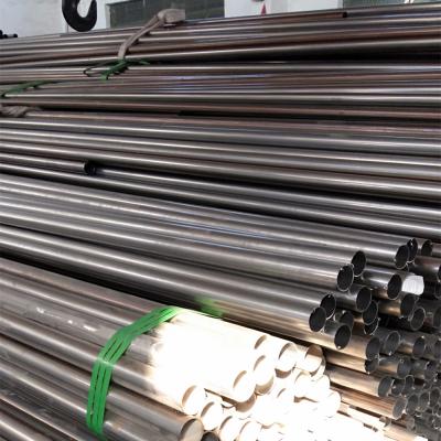 Cina SUS409L tubo saldato in acciaio inossidabile SUH409L tubi saldati 60*2*6000mm utilizzati per tubi di scarico auto in vendita