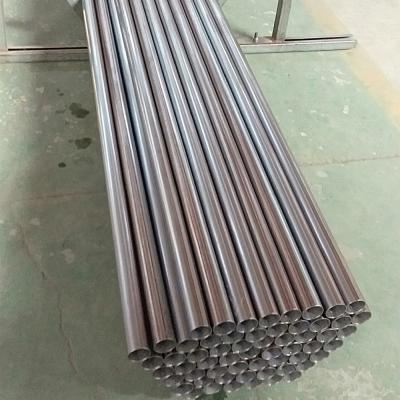 Cina SUS409L tubo saldato in acciaio inossidabile SUH409L tubi saldati 60*2*6000mm utilizzati per tubi di scarico auto in vendita
