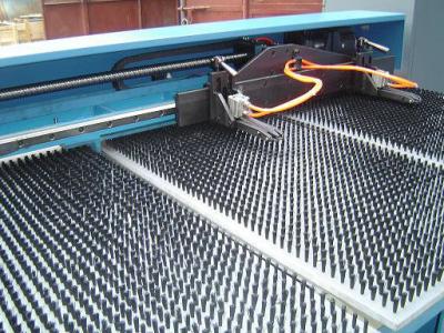 China 24 Tools Turret Punch Press Numerical Control For Complex Figure for sale