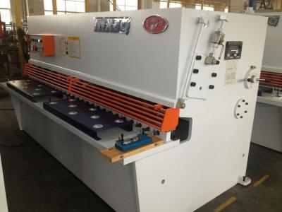 China Reliable performance Hydraulic Shearing Machine for cut steel plate 8 × 5000 for sale