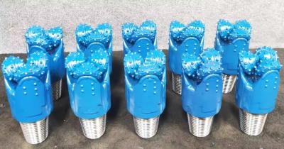 China Tricone Bit Weight 2-3/8 API Reg Thread Tricone Roller Bits For Oil Drilling for sale