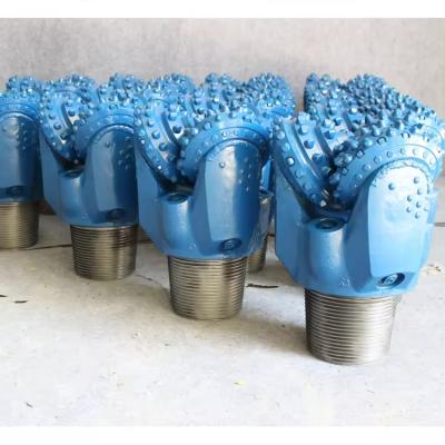 中国 Oil Based Geology Tricone Drill Bits With Overall Length / Dimensions Of Three Cone 販売のため