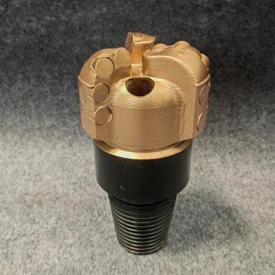 China Diamond 98mm 3 Blade Pdc Arc Angle Drill Bit For Water Well Coal Mine Drilling for sale