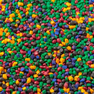 Cina Riempitore di plastica bianco arancio Masterbatch del nero di Masterbatch del polimero del pigmento ISO9001 in vendita