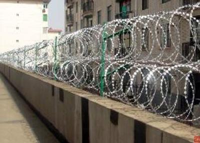 China The blade barbed wire for sale