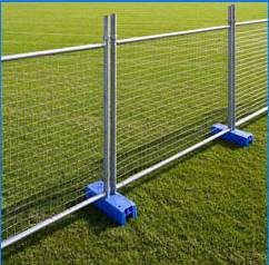 China 10 gauge galvanized welded wire mesh for fence for rabbit cages for sale