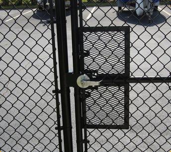 China building chain link fence for sale