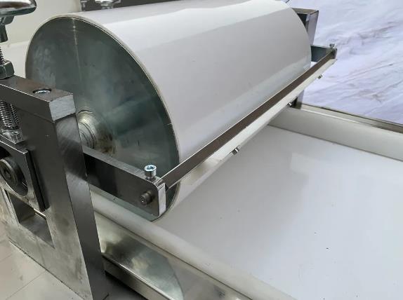 Rectangular Sesame/peanut /Corn Bar Cutting Machine