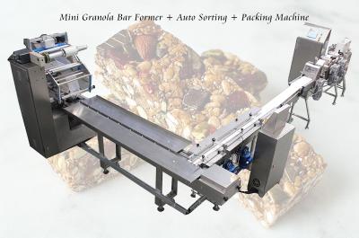Κίνα φραγμός δημητριακών 150mm 90pcs/Min που κατασκευάζει τη μηχανή με τον κόπτη προς πώληση