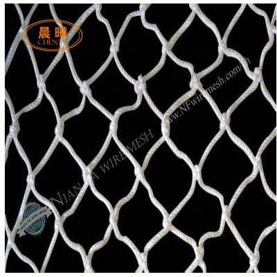 China Computerized Raschel Warp Knitting Machine with 3-Rollers Positive Yarn Let-Off System and E6/E7/E8/E9/E12/E14 Gauge for 135-340" Working Width for sale