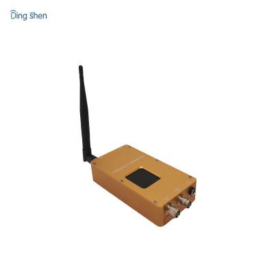 Cina 1.2Ghz Long Range Wireless Video Transmitter and Receiver with 8 channels 5W in vendita
