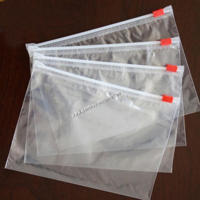 China Automatic Plastic Ziplock PE Zipper Bag Making Machine for sale